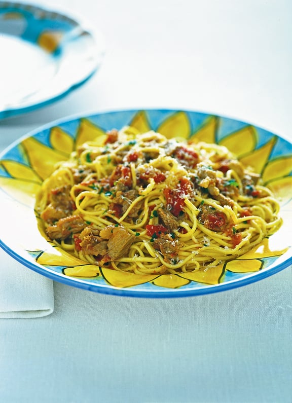 Chitarrine con ragù di agnello alla campana | Sale&Pepe