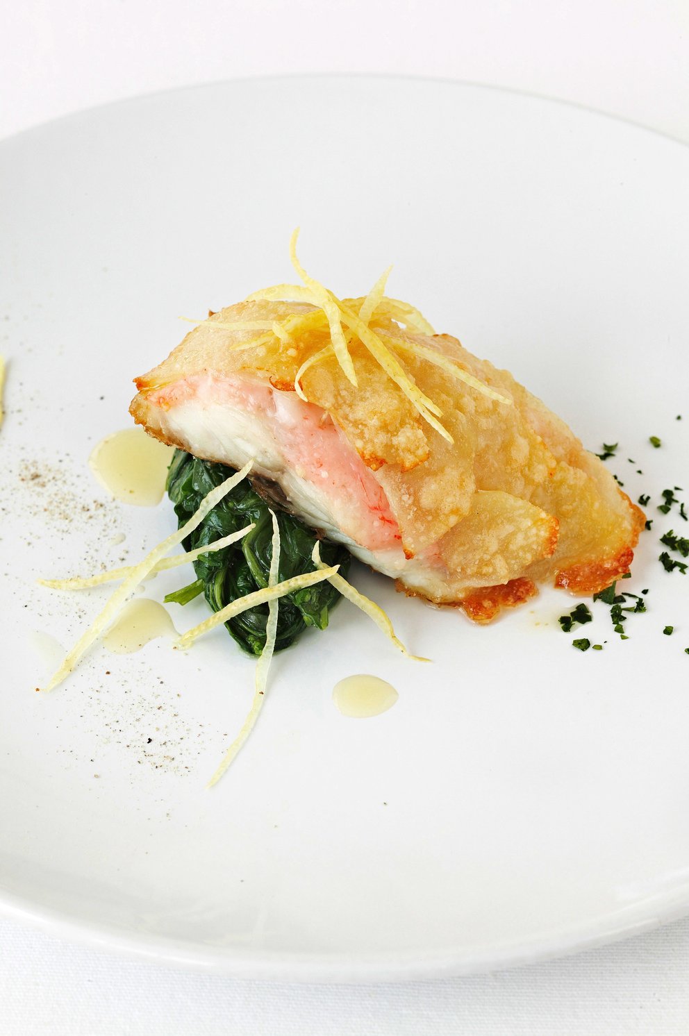 Scaloppe di pesce al limone con gamberi | Sale&Pepe