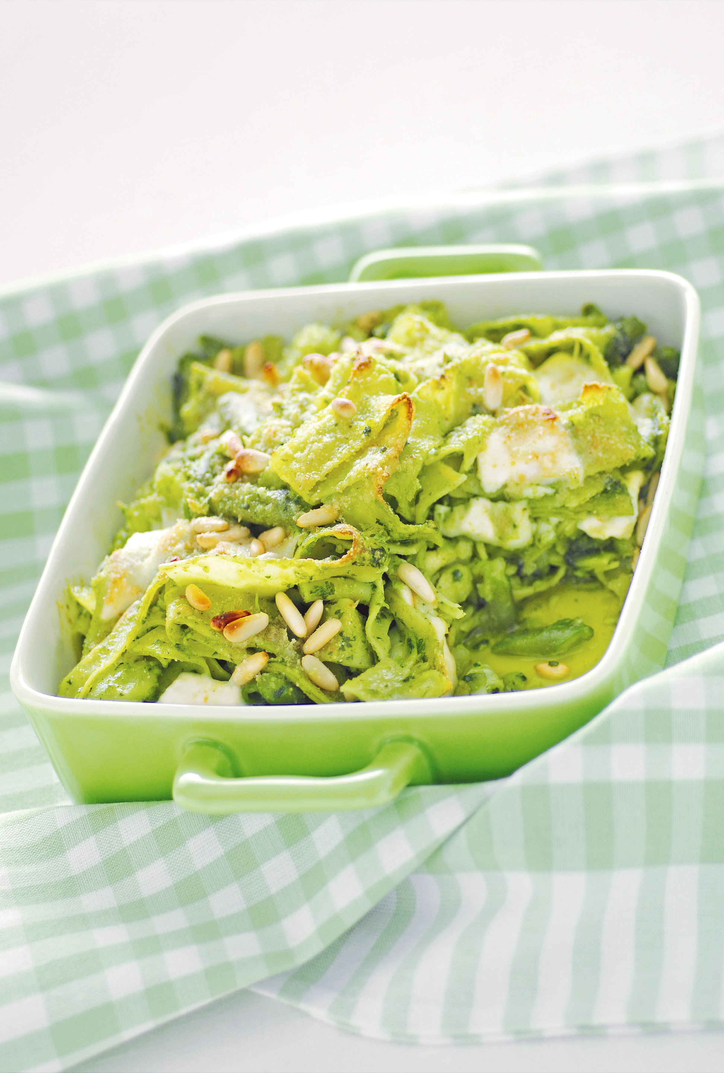 Le pappardelle con pesto, fagiolini e pinoli | Sale&Pepe