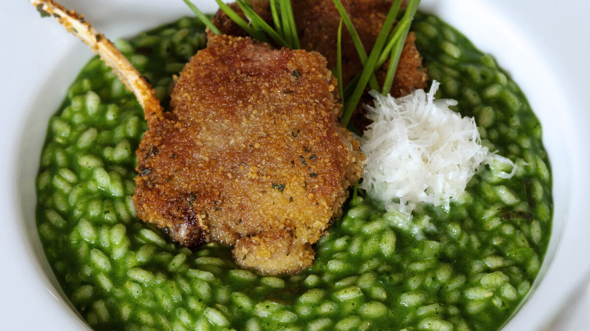 Risotto di primavera con costolette di agnello - Sale&Pepe