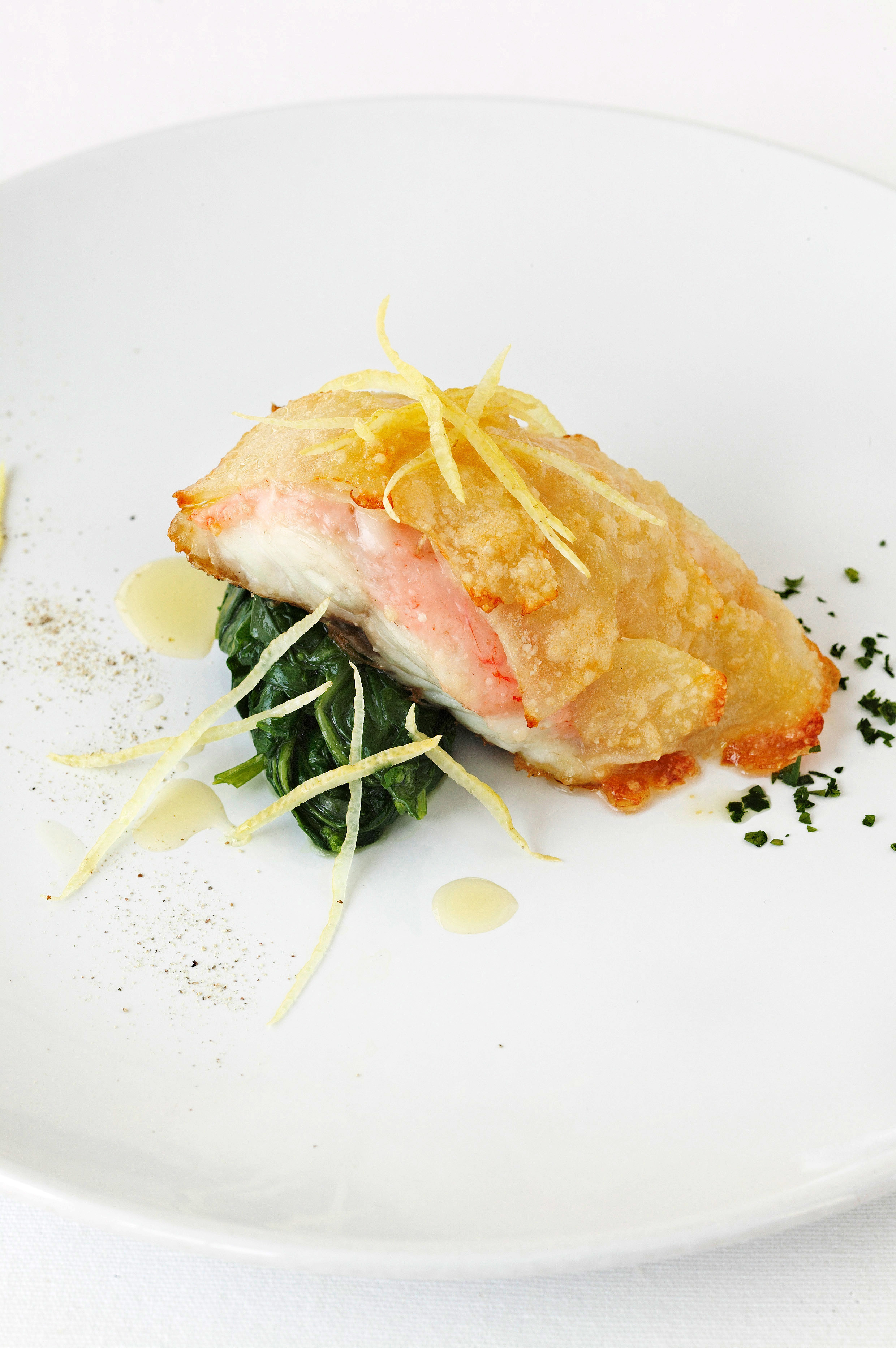 Scaloppe di pesce al limone con gamberi | Sale&Pepe