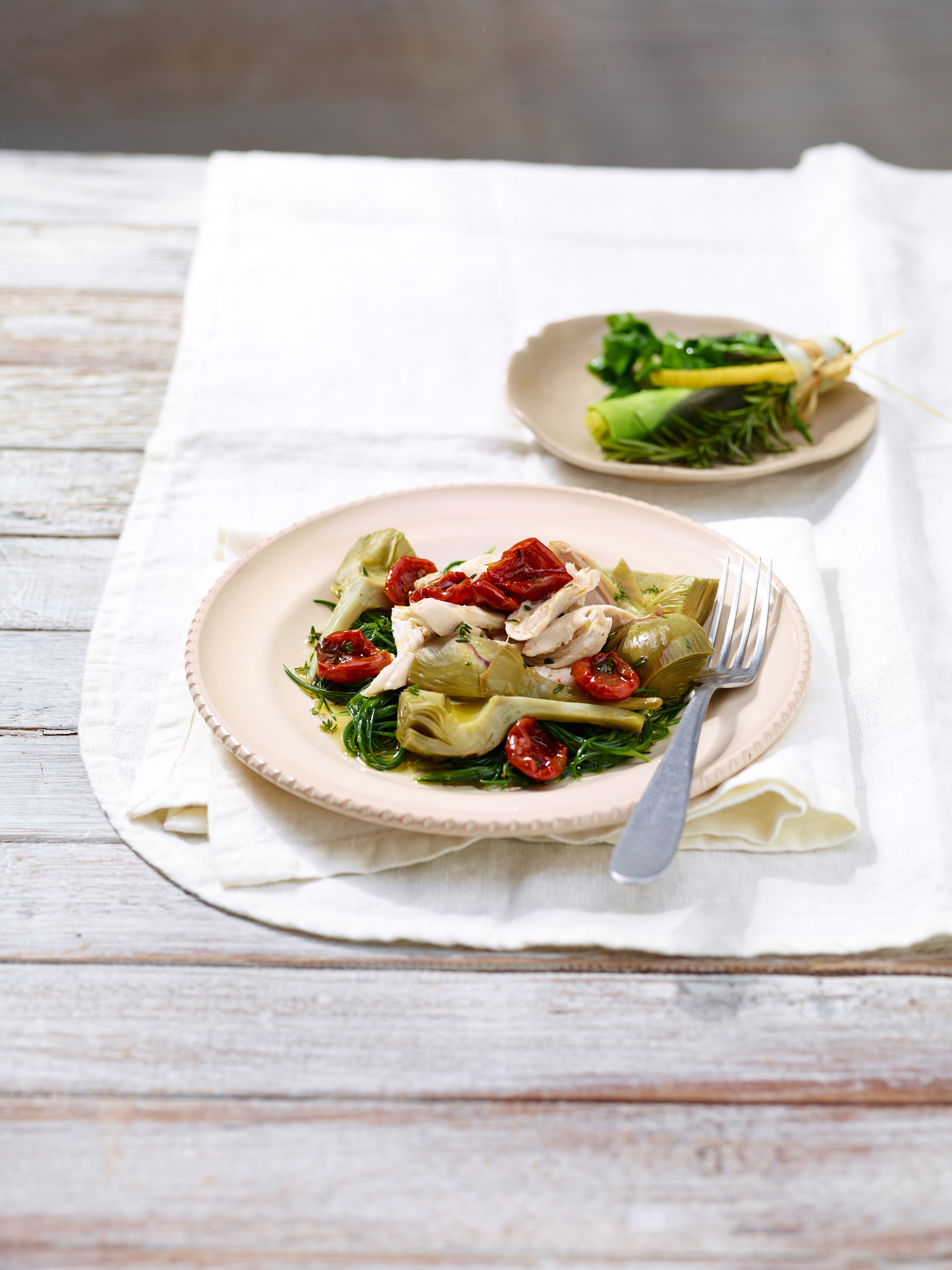 Insalata di pollo con agretti e carciofi | Sale&Pepe