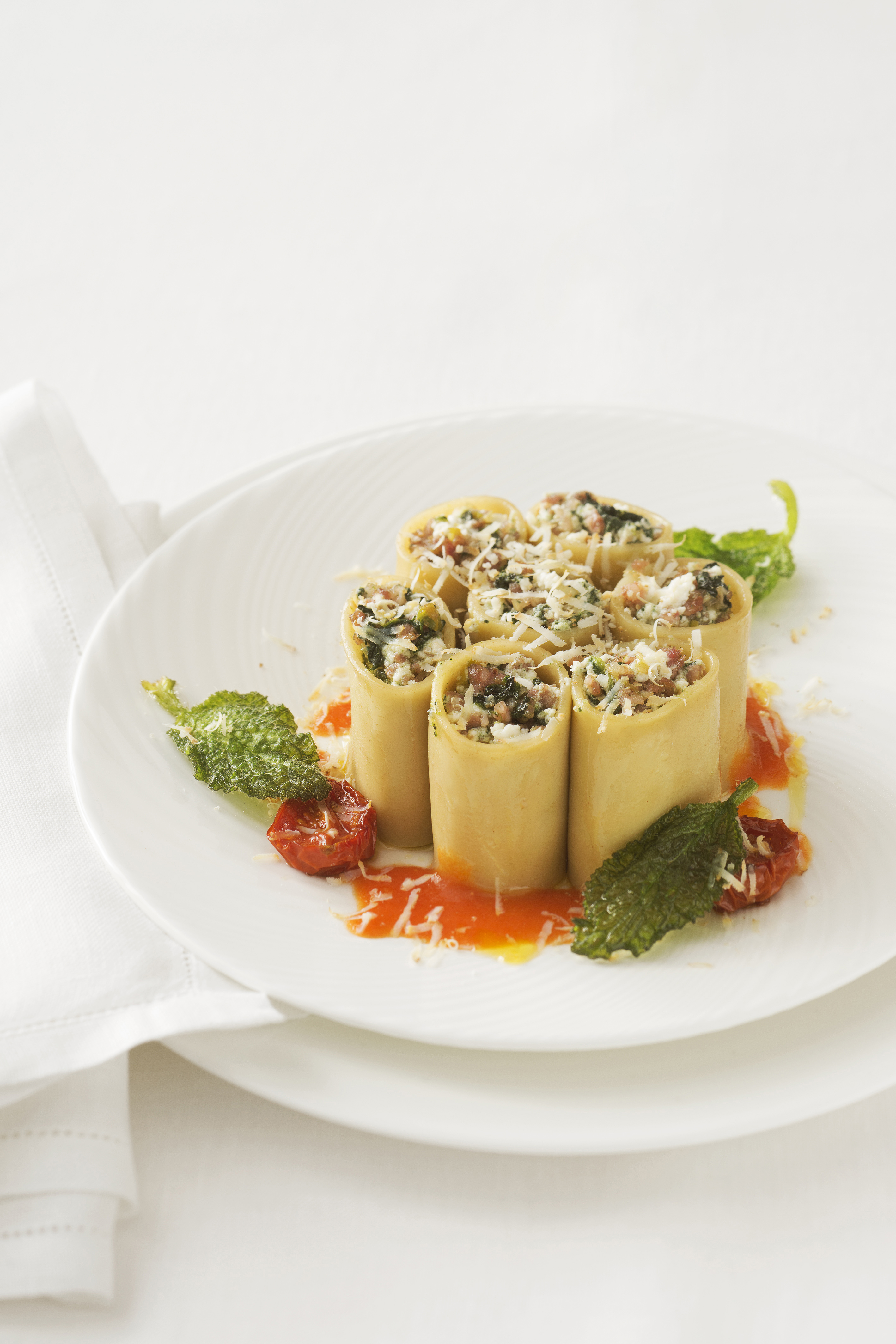 Paccheri ripieni con borragine e salsiccia | Sale&Pepe