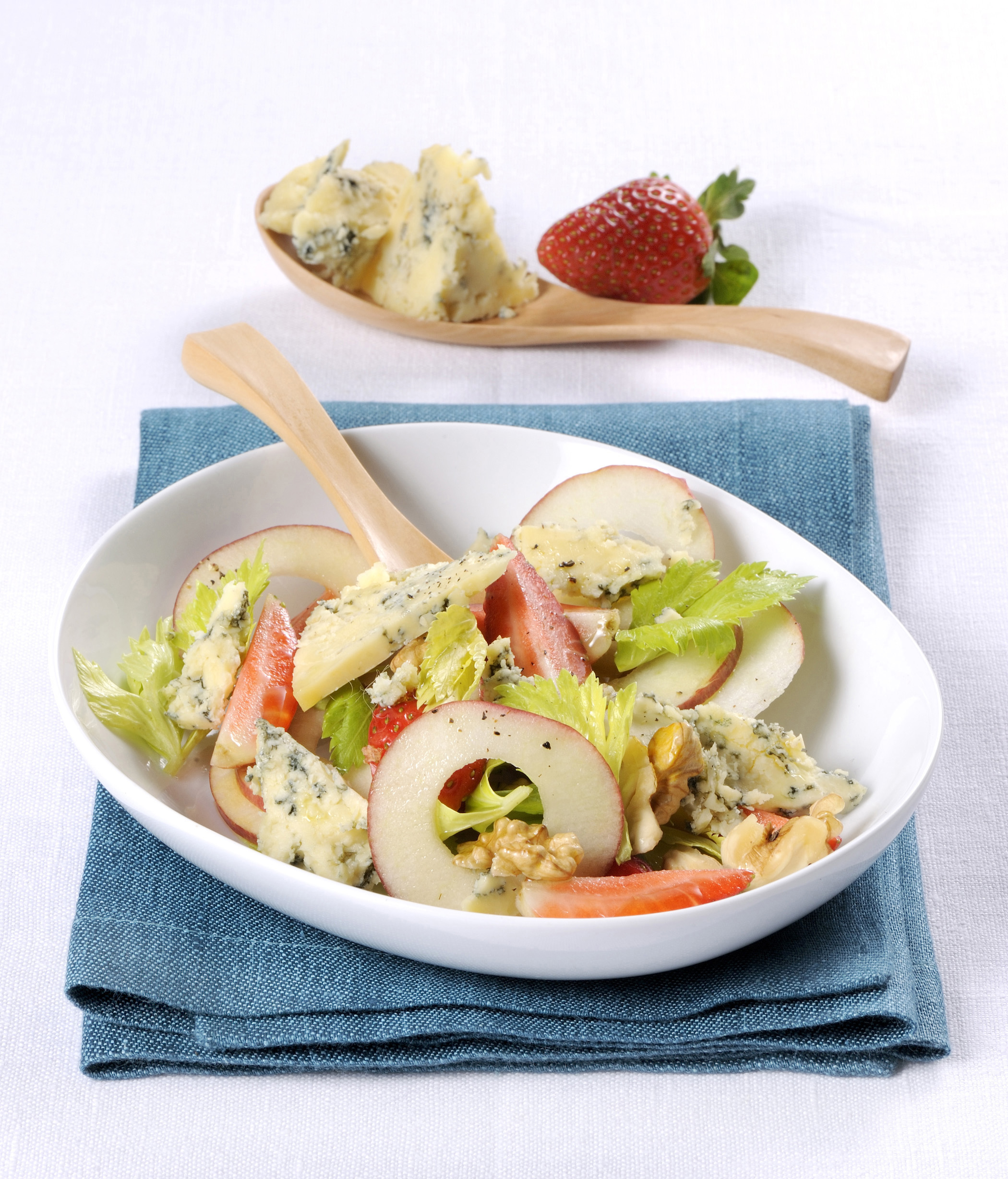 Insalata di mele e fragole | Sale&Pepe