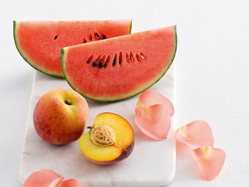 Pirsicata, acqua di anguria alla rosa e claret cup | Sale&Pepe