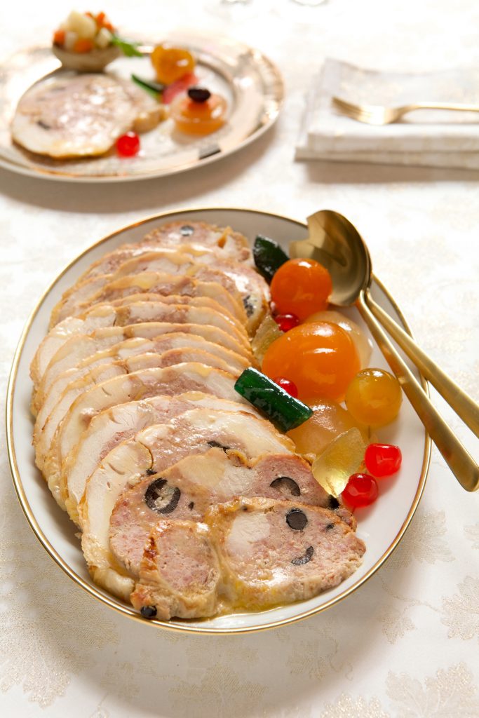 Come cucinare l'arrosto di cappone ripieno | Sale&Pepe