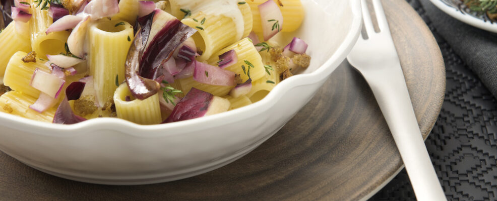 Maccheroni rigati con fonduta di taleggio alla grappa e radicchio ...
