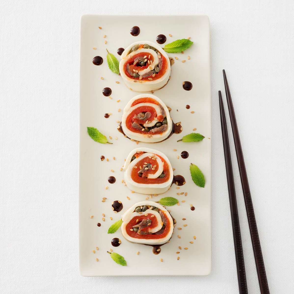 Sushi all'italiana: rotolini di mozzarella - Sale&Pepe