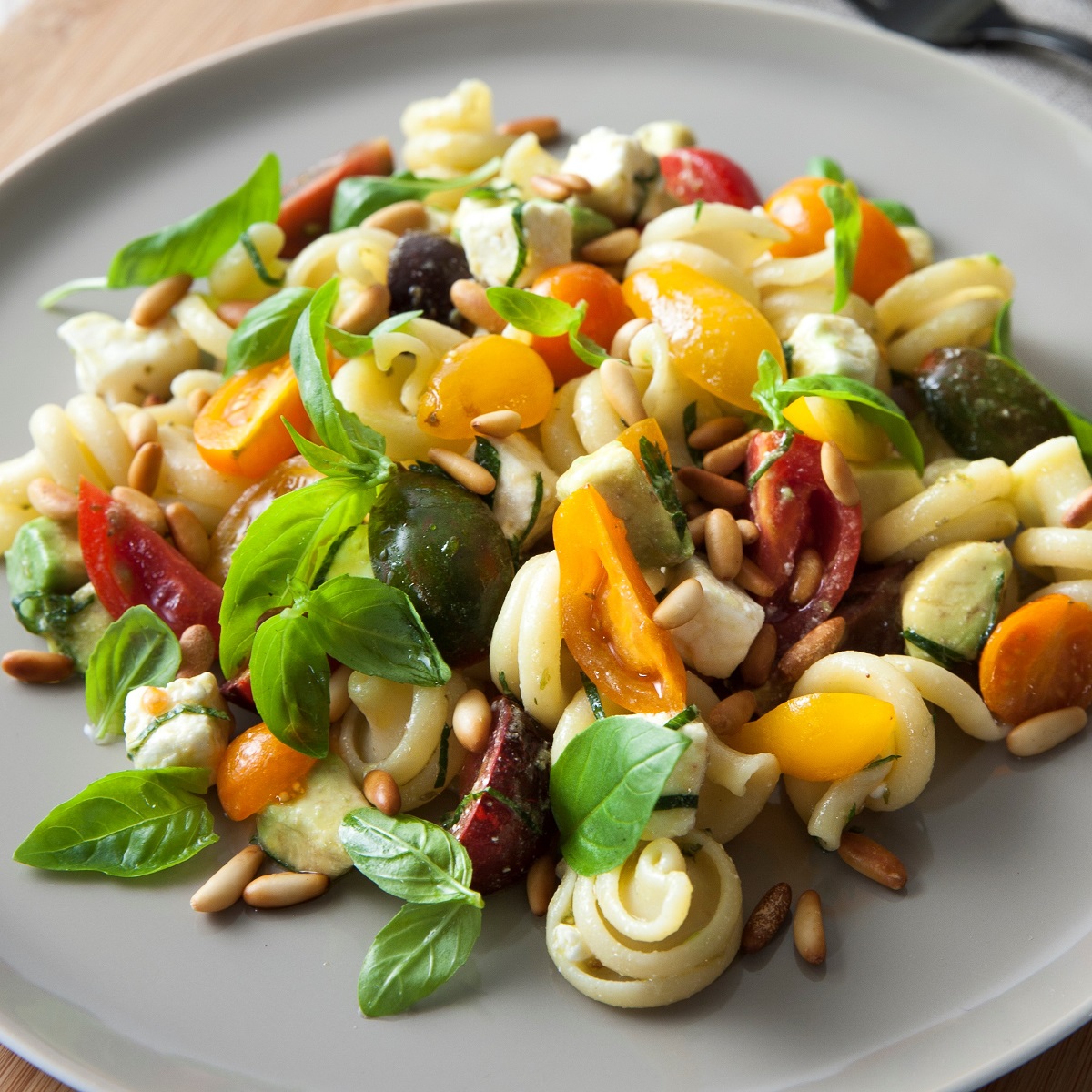 Primi piatti estivi: 5 ricette per preparare condimenti a crudo - Sale&Pepe