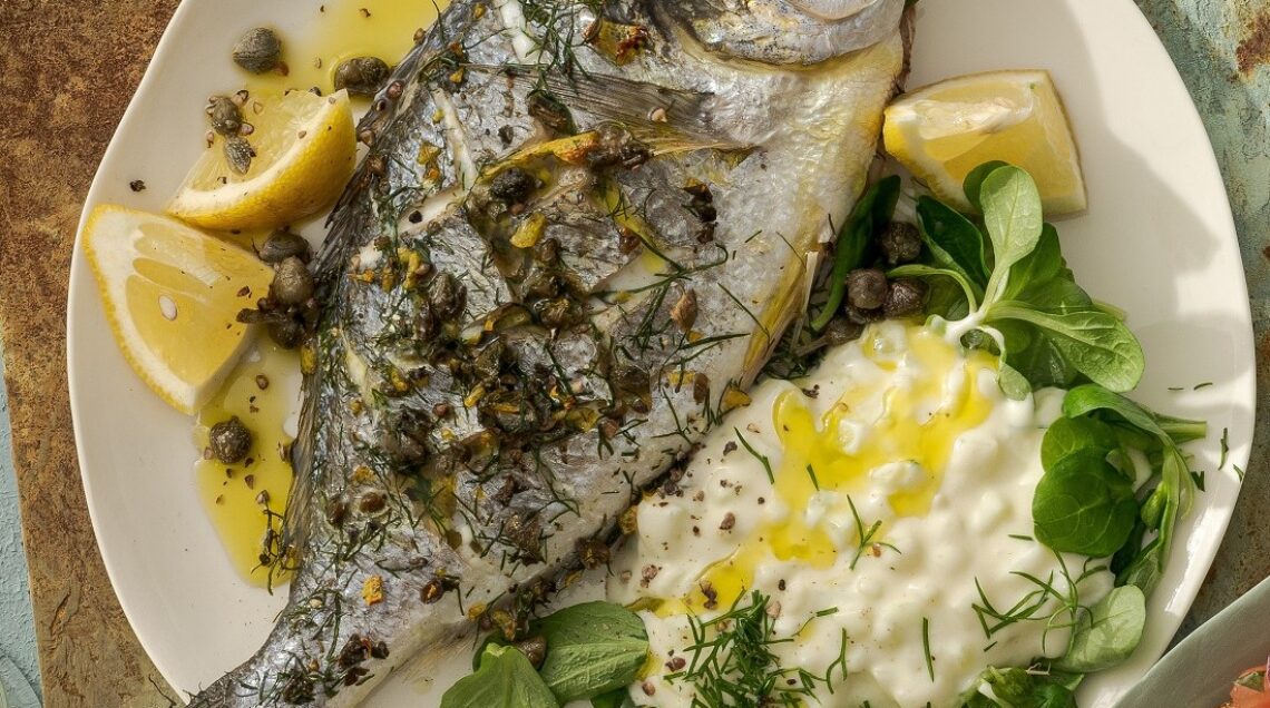 Orate al forno con capperi e scorza di limone - Sale&Pepe
