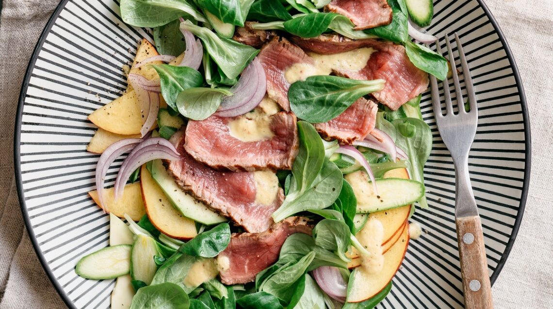 Insalata di zucchine novelle con filetto di manzo - Sale&Pepe