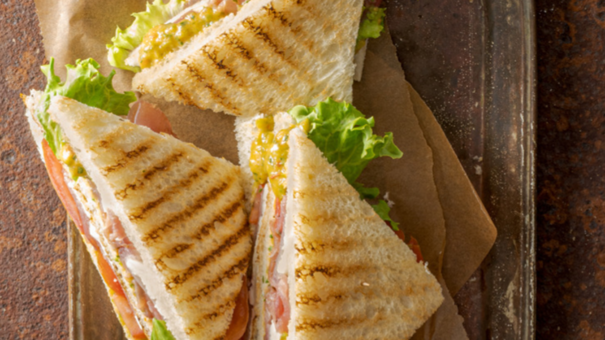Sandwich al tonno con salsa verde - Sale&Pepe