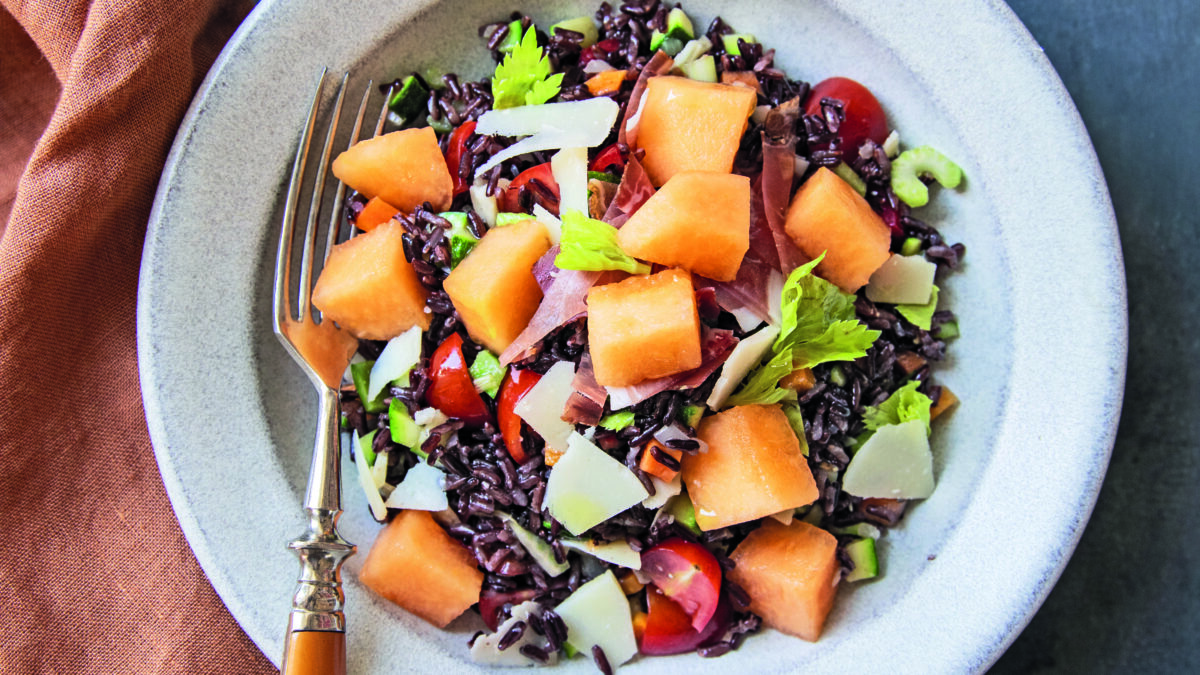 Insalata di riso nero con verdure e speck - Sale&Pepe