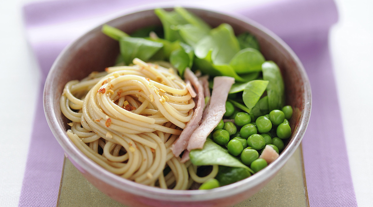 Come cucinare gli spaghetti di riso - Sale&Pepe
